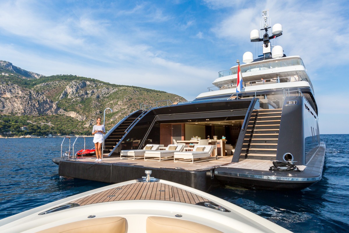 LOON Yacht Charter Details, Icon Yachts | CHARTERWORLD Luxury Superyachts
